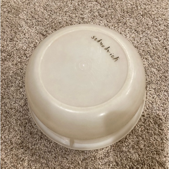 Tupperware | Kitchen | Tupperware Clear White Round Circle Lid Bowl ...